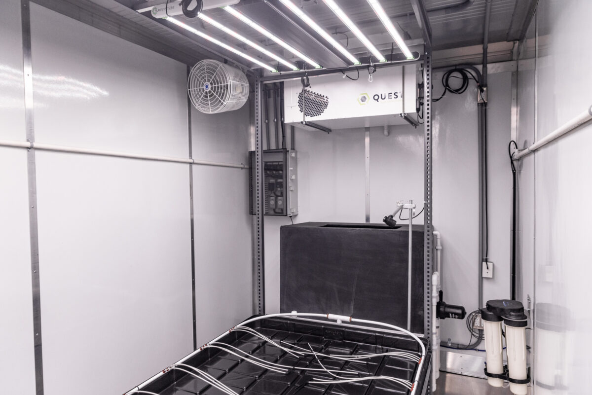 Shipping Container Farms – Vertical Farming Systems & More Using Indoor ...